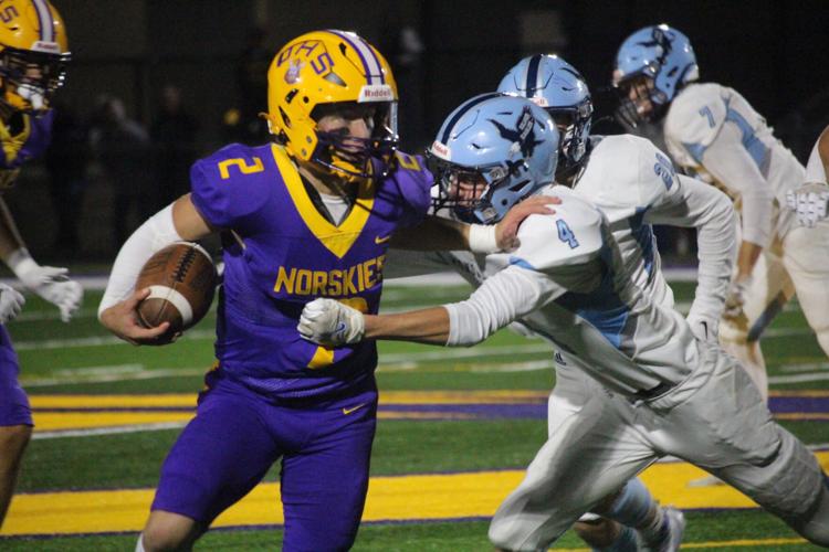 Football: Norskies roll to third straight win, beat Monona Grove ...