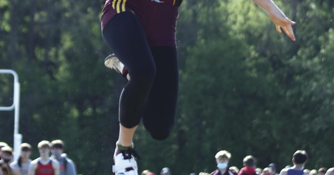 Waterloo boys fifth, girls seventh at Pirate track and field ...