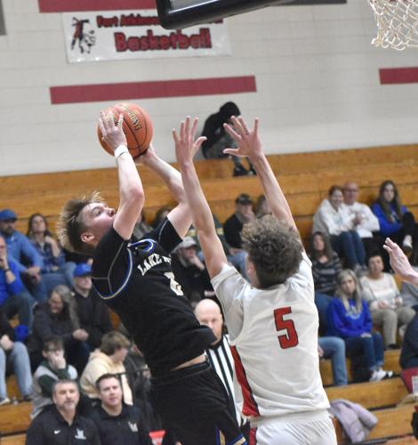 Boys basketball: High-flying Lake Mills turns back Fort Atkinson, 71-63 ...