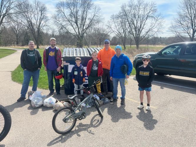 DeForest celebrates Arbor Day tree planting, Earth Day cleanup | Local ...