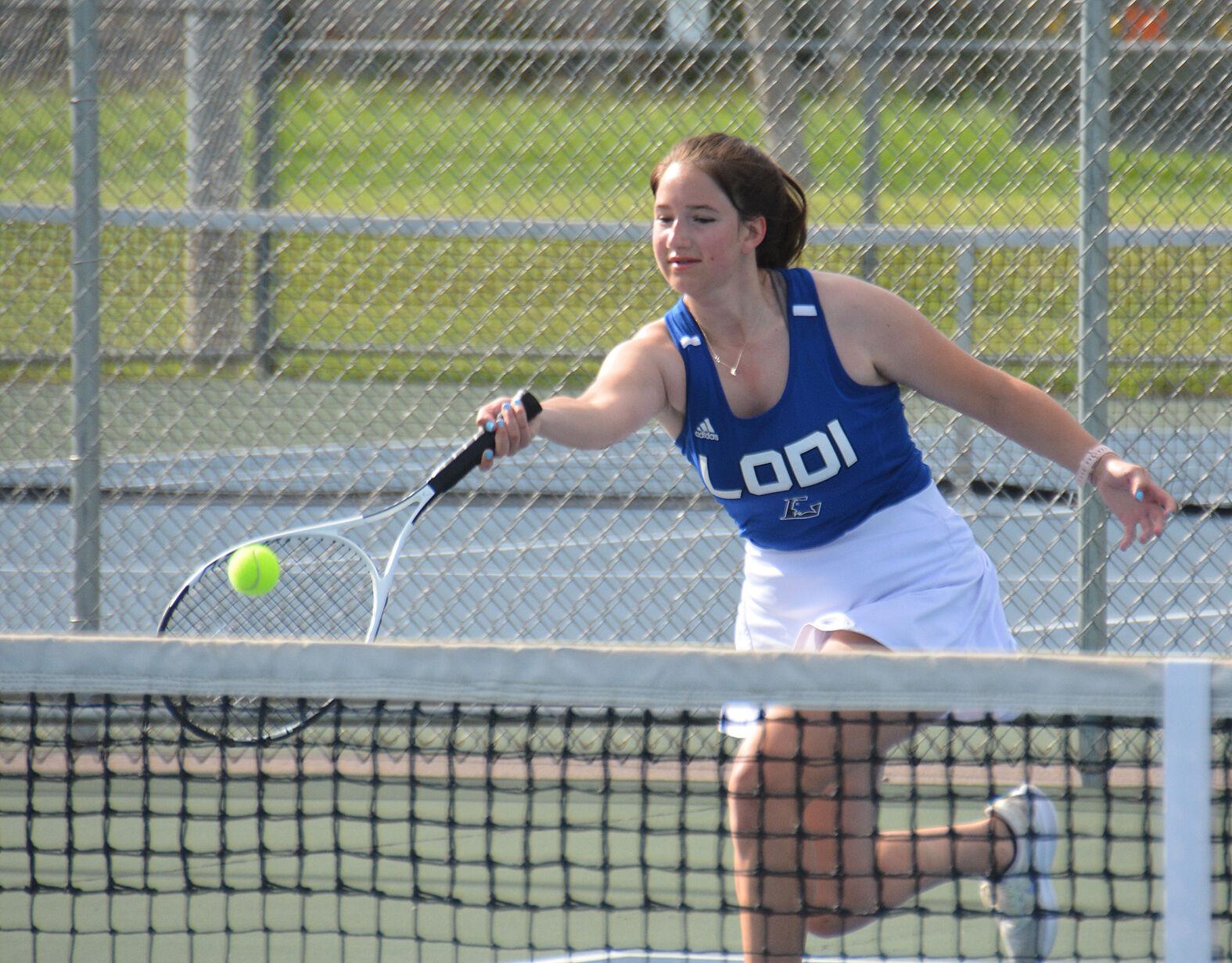 Lodi girls’ tennis splits duals | Local | hngnews.com