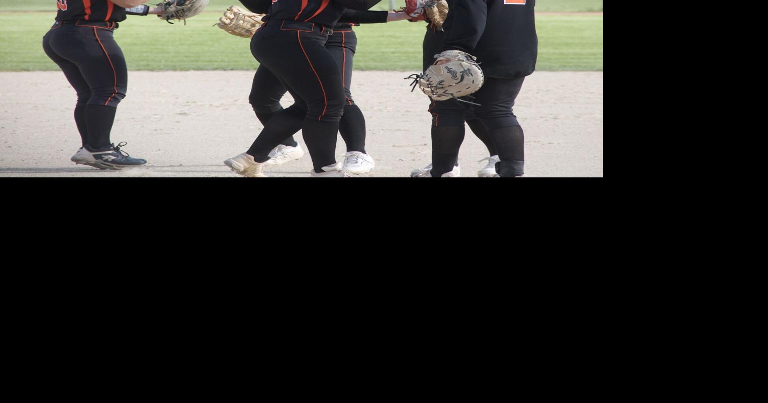 Softball: Poynette Pumas begin quest toward state title | Sports ...