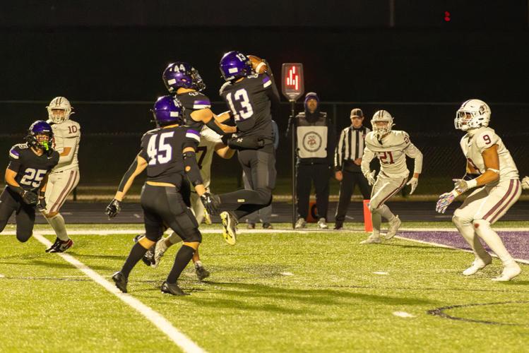 Photos from Waunakee's win over De Pere | Sports | hngnews.com