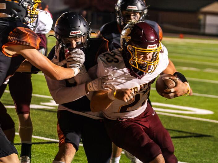 Pirates' season ends in Level 1 of football state tournament | Waterloo ...