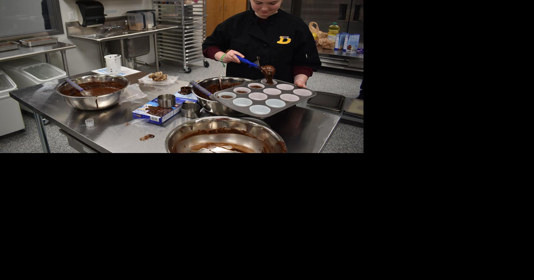 DeForest holds open house for middle, high school | Local | hngnews.com