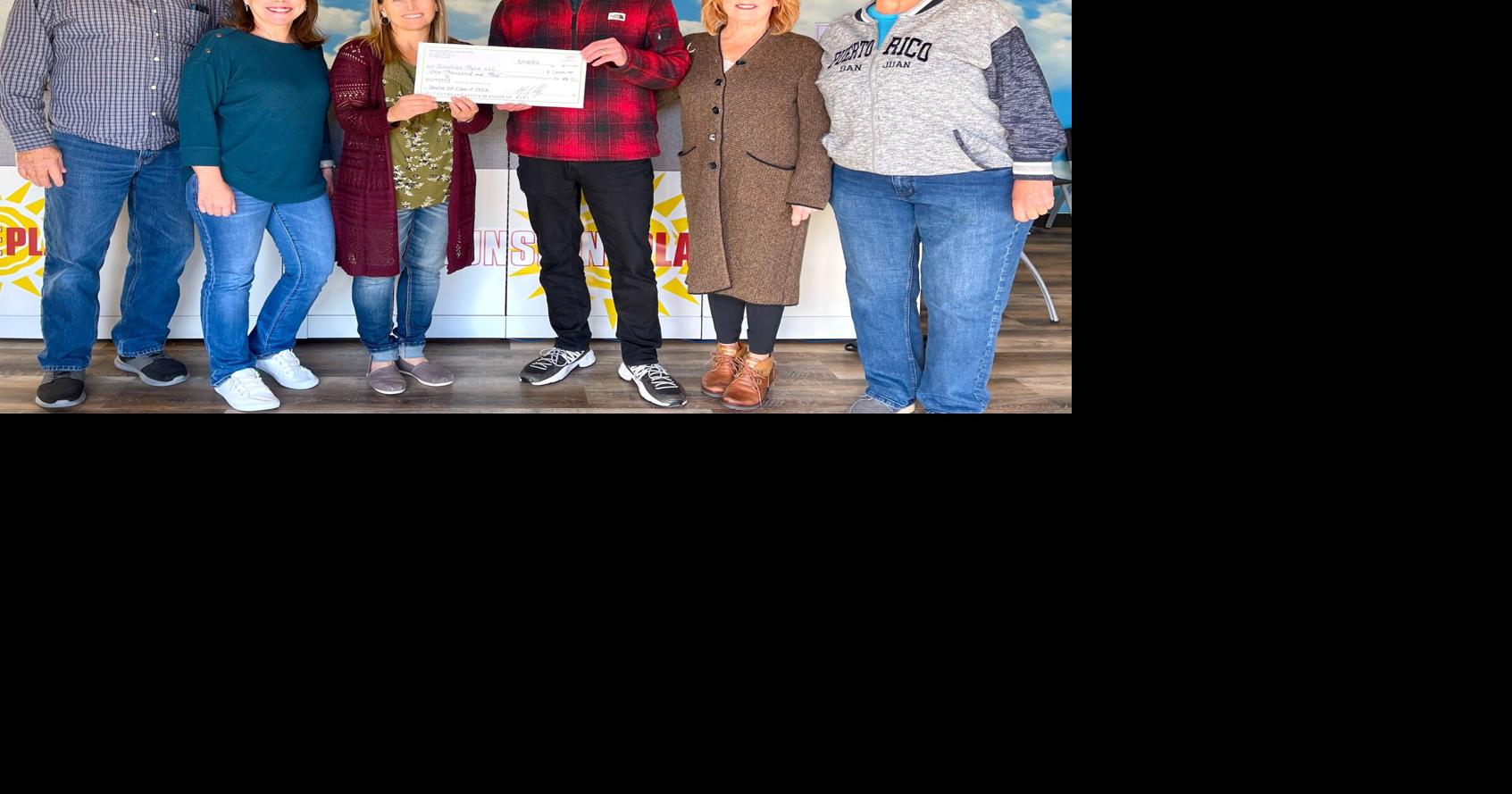 SPHS Class of 1972 donates to Sunshine Place | Local | hngnews.com