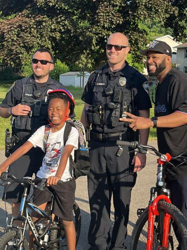 Biking with the blue: DeForest students roll into class with police ...