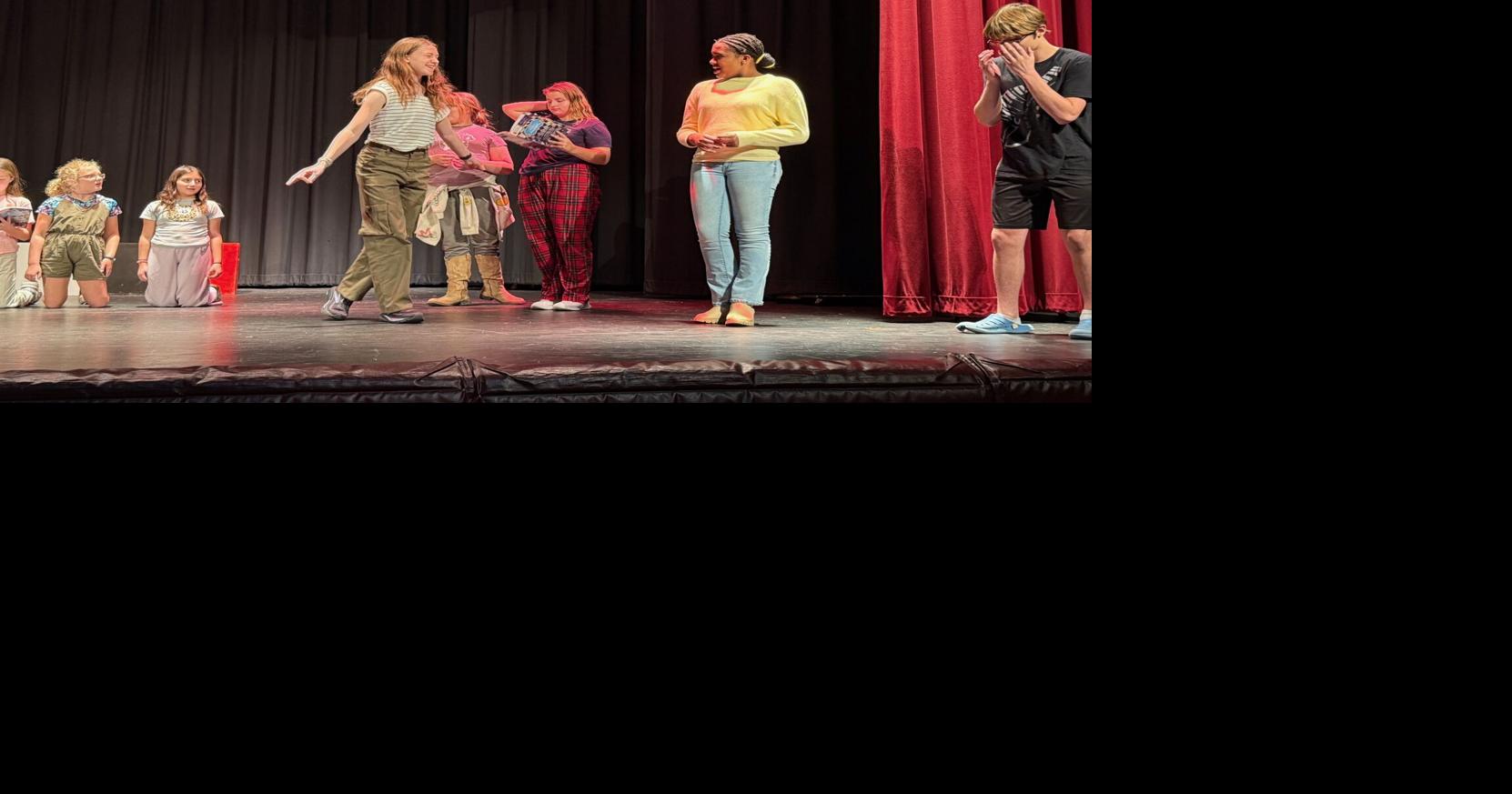Waterloo students prepare to stage 'Alice in Wonderland Jr ...