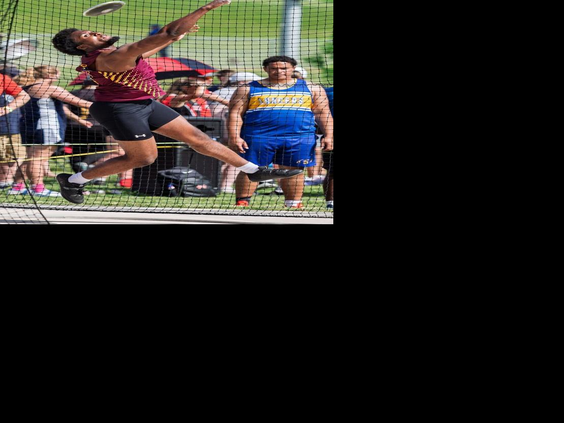 WIAA Track and Field: Ugorji wins sectional discus title; Lauersdorf ...