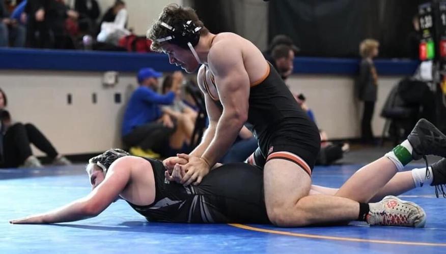 Wrestling: Poynette's Meister wins conference title | Sports | hngnews.com