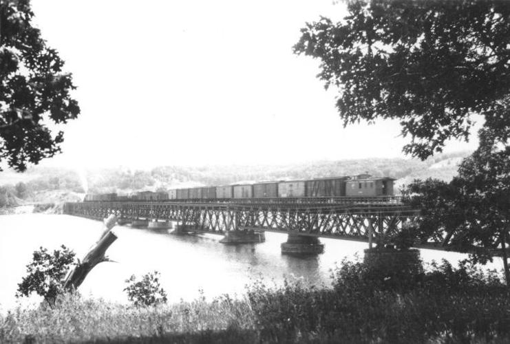 Railroad Bridge over Lake Wisconsin | Heritage | hngnews.com