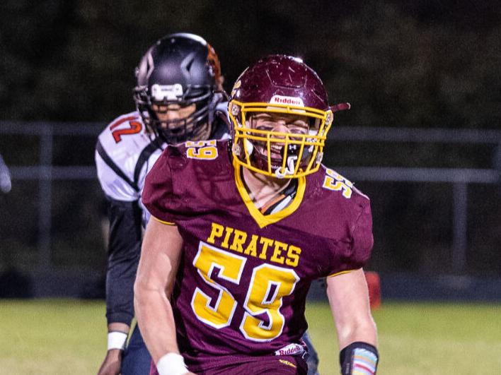 Waterloo football ends regular season on four-game winning streak ...