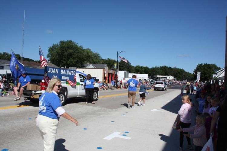 Susie the Duck Day Parade 2024 | Local | hngnews.com
