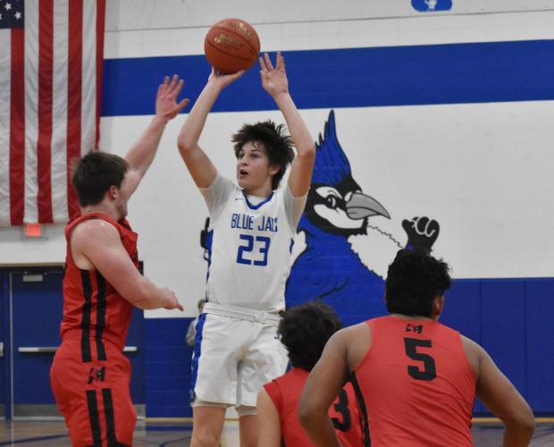 Cambridge boys basketball defeated by Marshall | Sports | hngnews.com