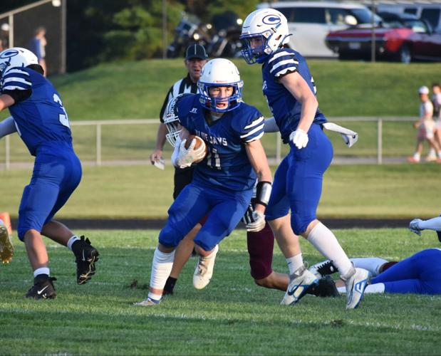 Deerfield football holds off late Cambridge football rally | Cambridge ...