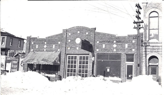 Clocktower: History of the city's bowling alley | Local | hngnews.com