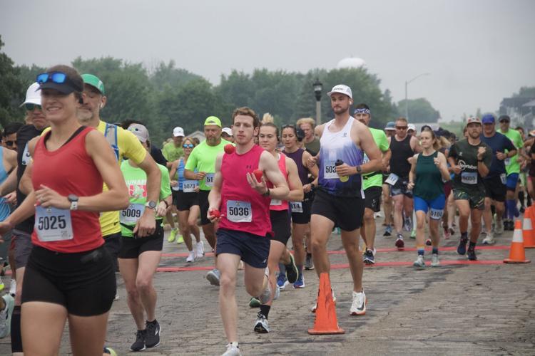 UPDATED: Waunafest hosts 46th annual run | Sports | hngnews.com