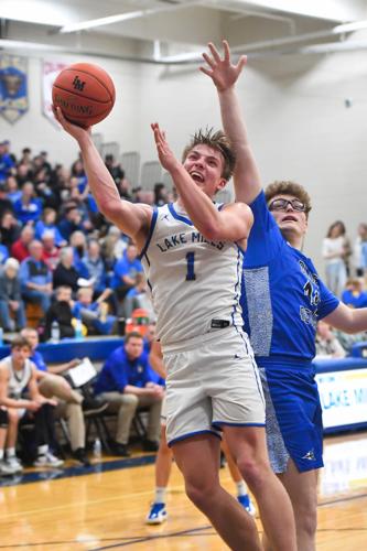 WIAA Boys Basketball: Lake Mills drills 15 3-pointers in playoff win vs ...