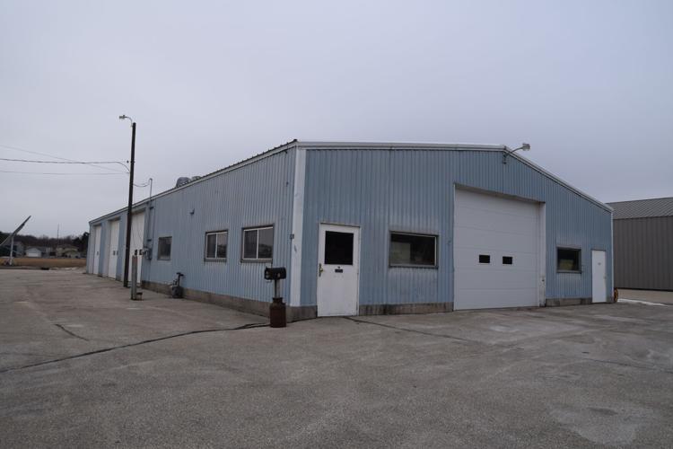 Town of Deerfield seeks bids for new town hall | Local | hngnews.com