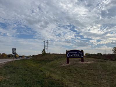 The first 'Welcome to Cambridge' sign is up | News | hngnews.com