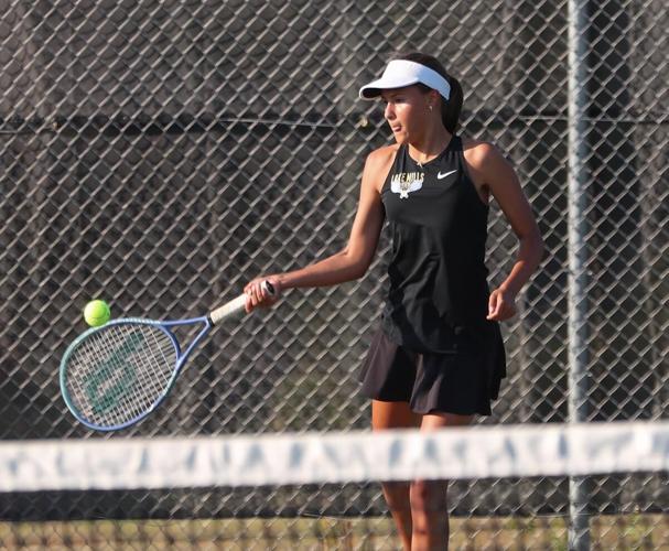 Lake Mills tops Columbus 6-1 on Senior Night | Sports | hngnews.com