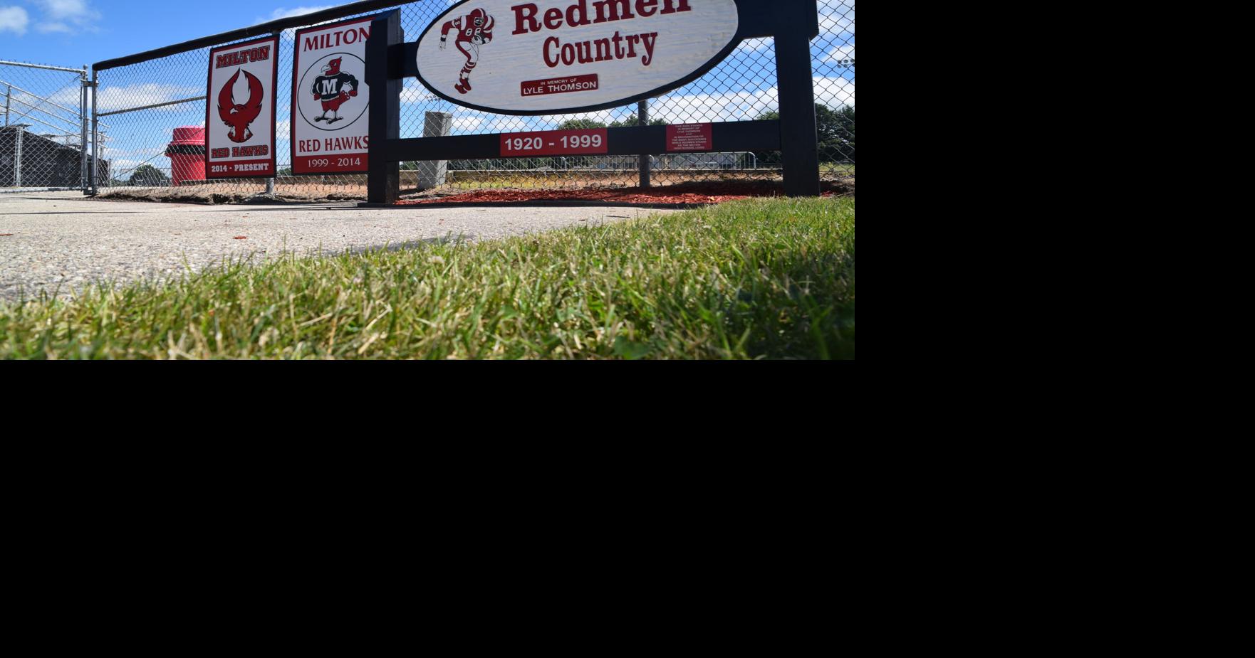 Redmen sign returns | Milton Courier | hngnews.com