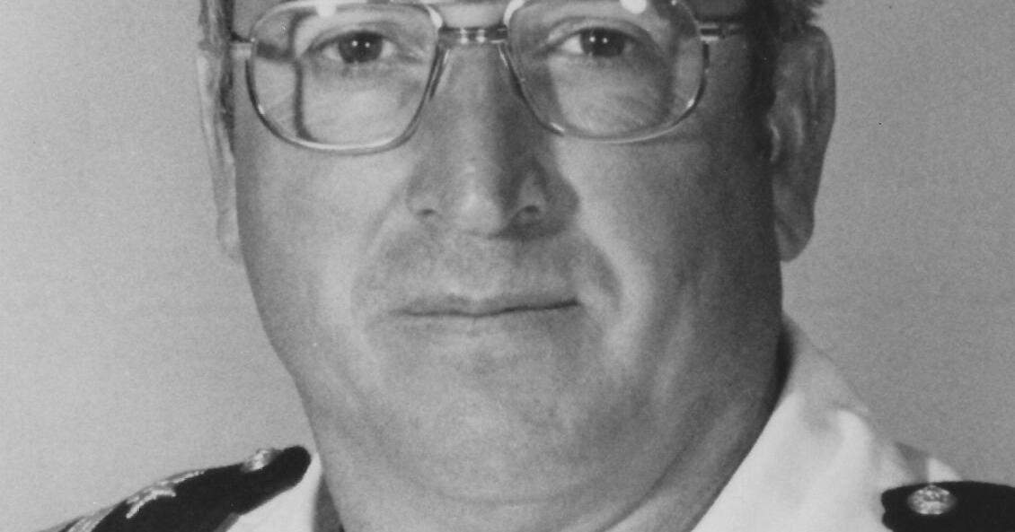 Wayne E. Elliott | Obituaries | hngnews.com