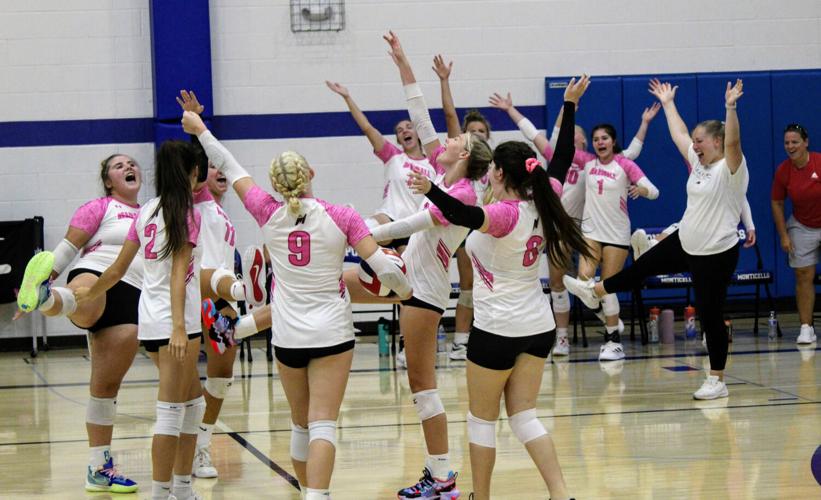 Marshall volleyball starts season at Monticello tournament | Waterloo ...