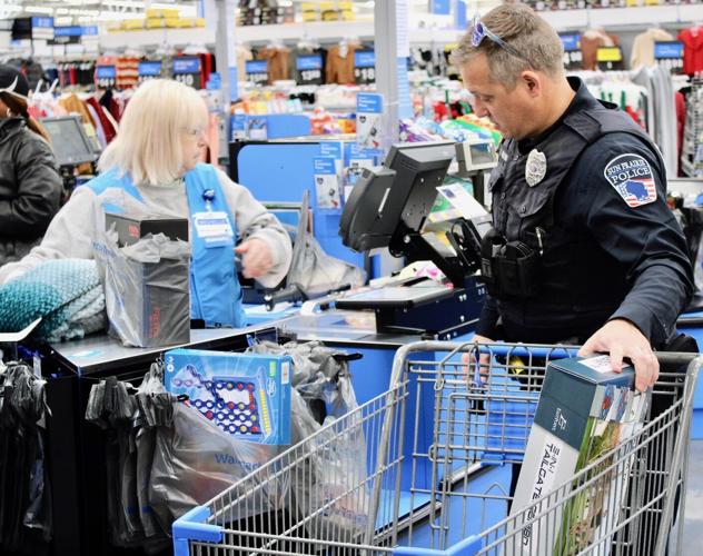 Shop with a Cop 2022 | Videos & Photo Galleries | hngnews.com