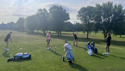 Lady Wolves return to the golf course | Sun Prairie Star | hngnews.com