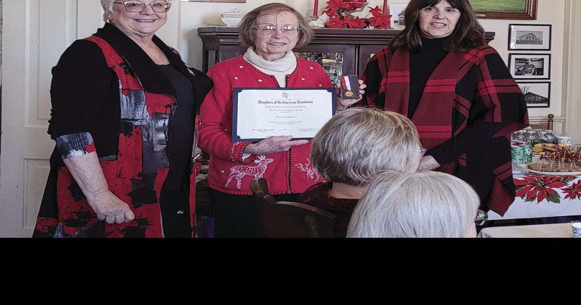Ann Waidelich receives DAR Historic Preservation Recognition Award ...
