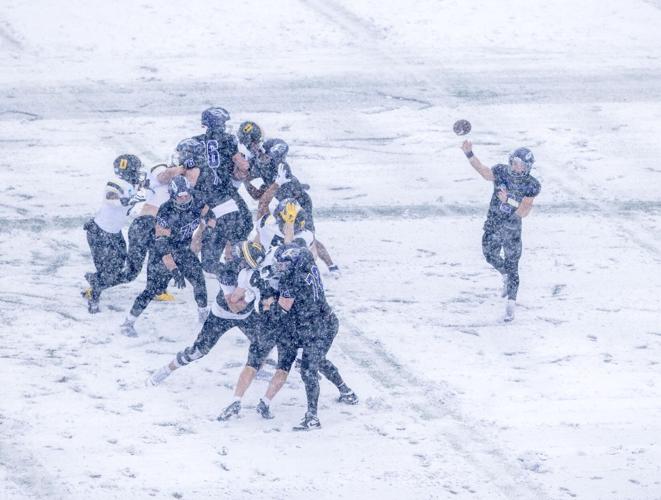 NCAA Division III playoff: DePauw shuts down Warhawk rushing attack in ...