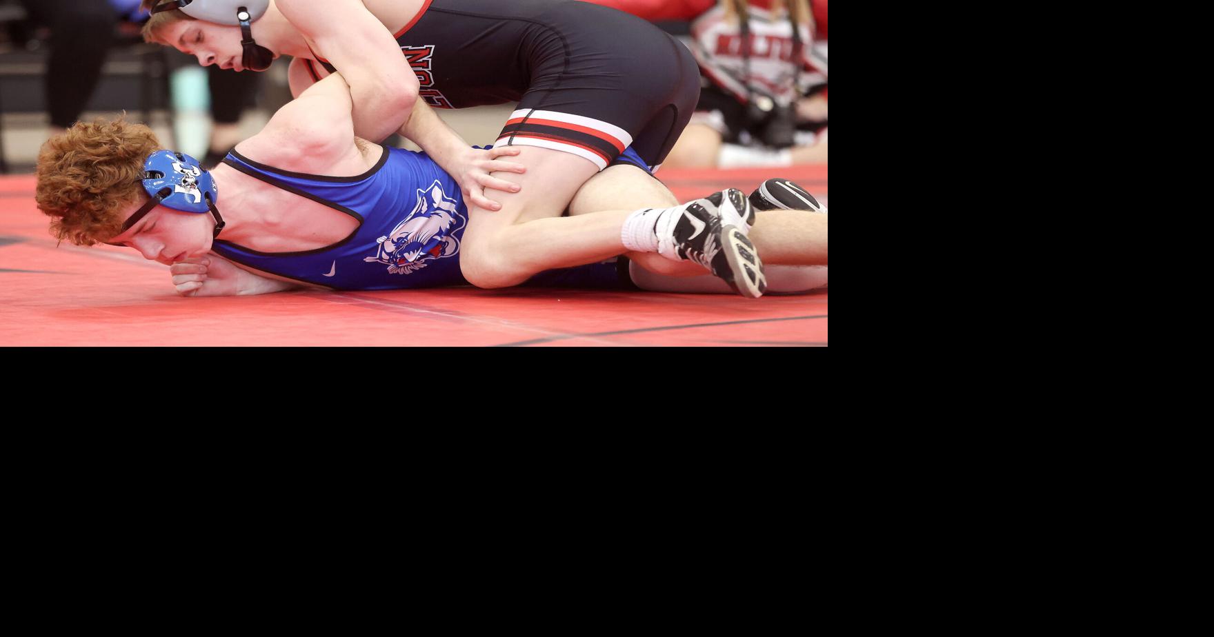 Six Milton Red Hawks advance to state tournament | Wrestling | hngnews.com