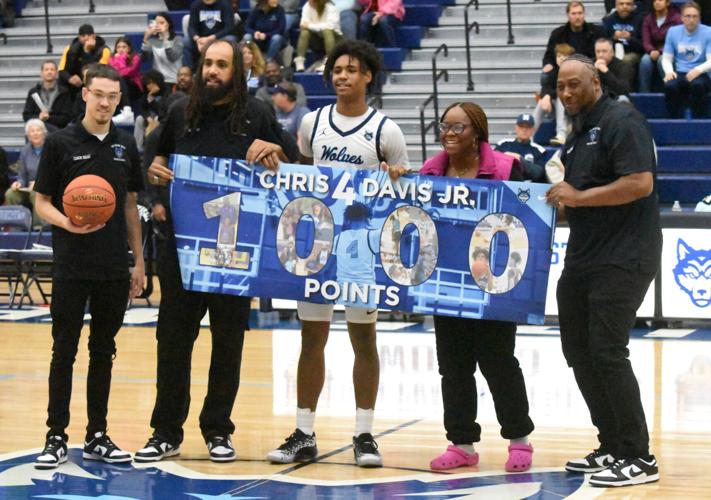 Chris Davis Jr. scores 1,000th career point | Sun Prairie Star ...