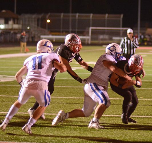 Football: Lodi runs away from Baldwin-Woodville all the way to Camp ...