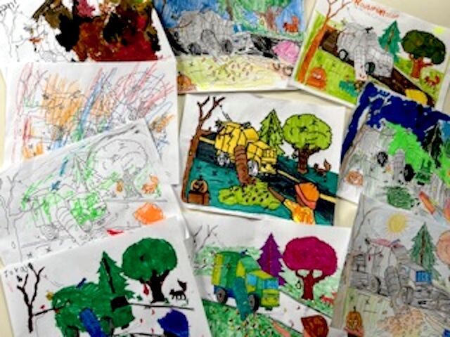 Girl gets ride in Monona leaf truck after winning coloring contest ...