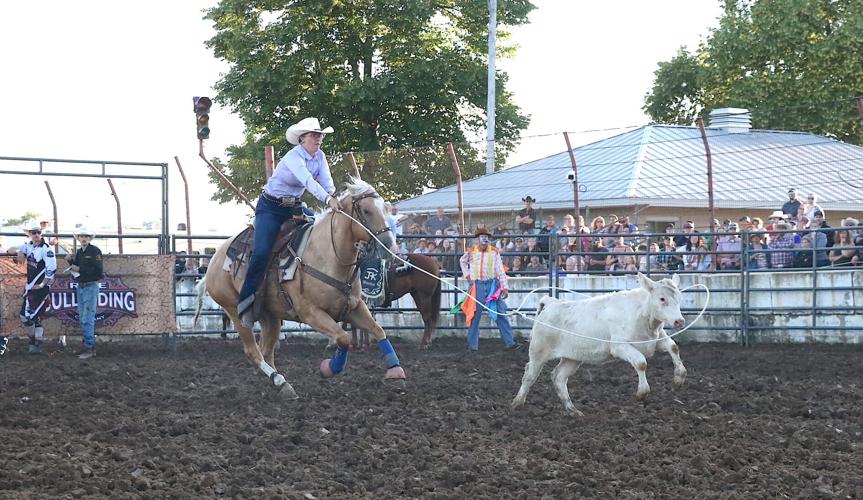 Head over heels | Regional | hngnews.com