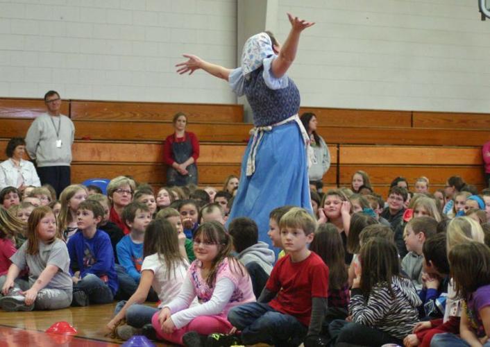 "Opera for the Young" at Poynette Elementary School | | hngnews.com