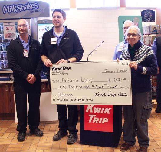 Second DeForest Kwik Trip cuts ribbon | DeForest Times | hngnews.com