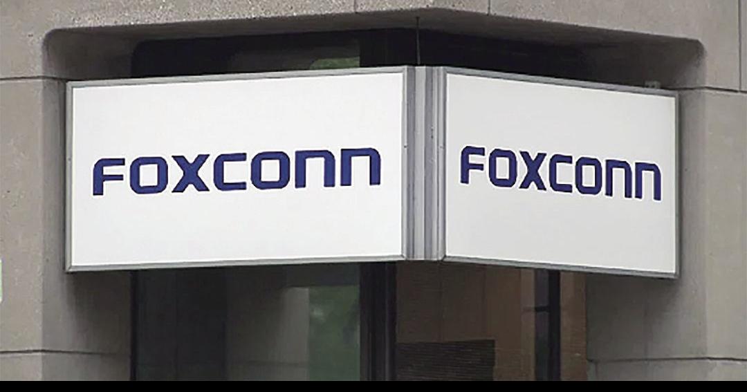 Foxconn changes focus of massive Wisconsin project | News | hngnews.com