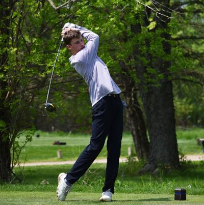 Boys golf: Warriors second at DeForest conference mini meet | Sports ...
