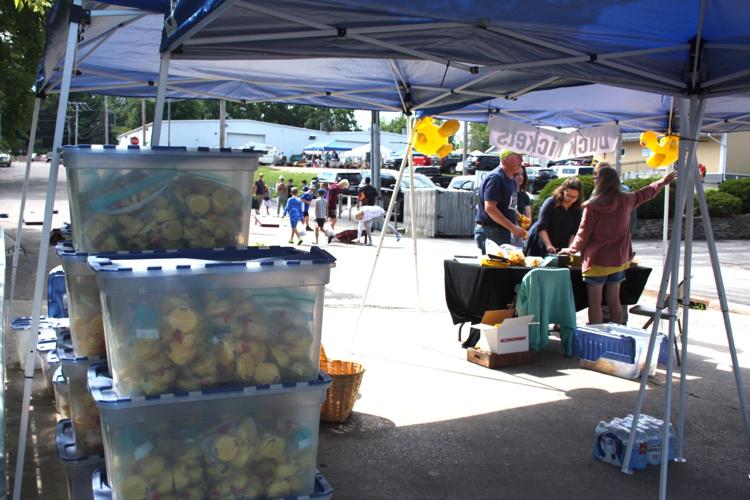 2022 Susie the Duck Day Spring Street Market | Local | hngnews.com