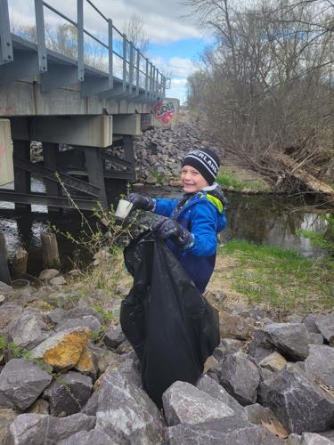 DeForest's first Earth Day brings community out to make an impact ...