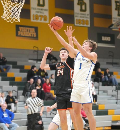 Lake Mills' Bender scores career-high 43 in season-opening win over ...