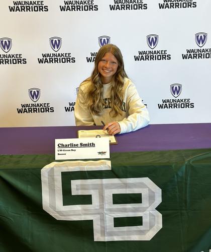 Smith signs to play at UWGB | Sports | hngnews.com