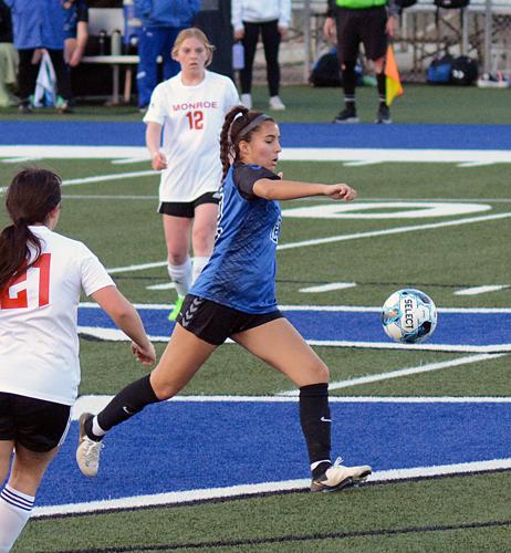 Girls soccer: Lodi bounces back to beat Monroe after season-opening ...
