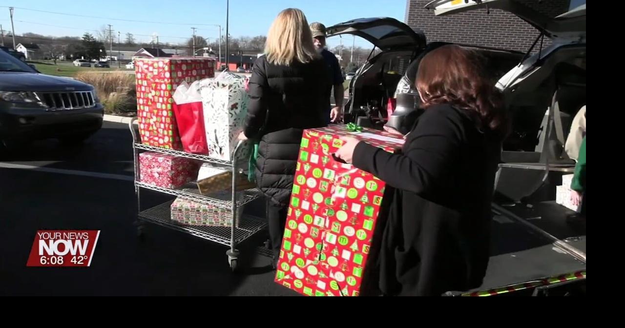Lima Memorial associates and volunteers are bringing Christmas joy to ...