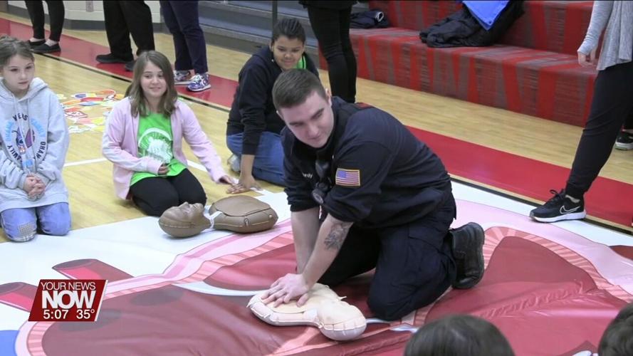 Healthcare and emergency professionals team up to teach heart health to ...