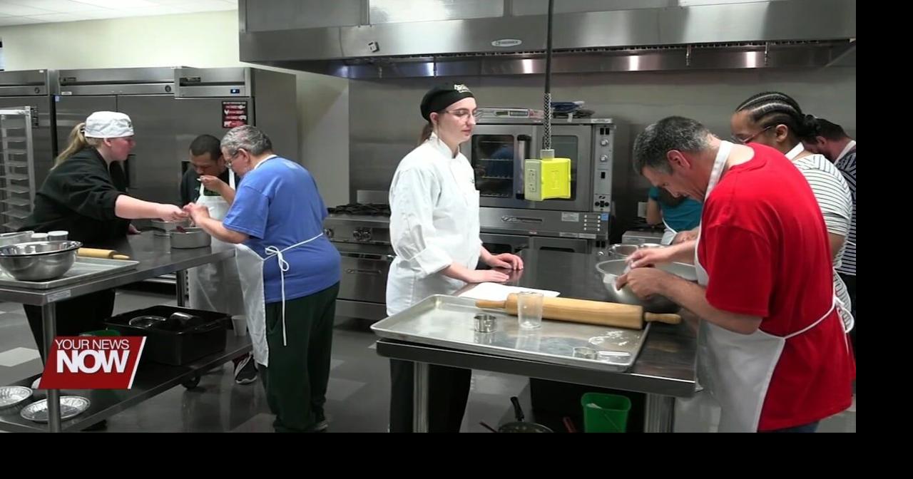 FANS from Allen County Board of DD learn how to make pot pies thanks to ...