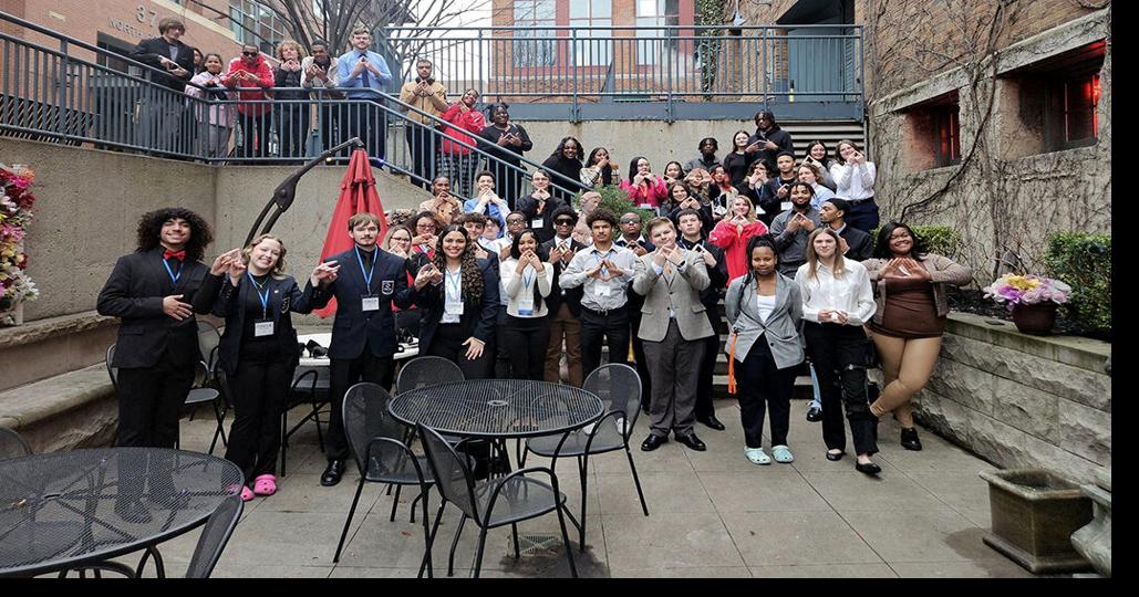 Fifteen Lima Senior DECA students advance to international competition ...